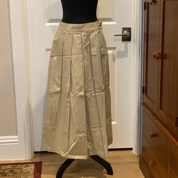 Carroll Reed | Skirts | New Without Tags Carroll Reed Khaki Skirt Size ...